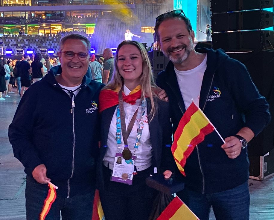 Èxit d’Elsa Delgado als Euroskills de Gdansk | CIFP Juníper Serra